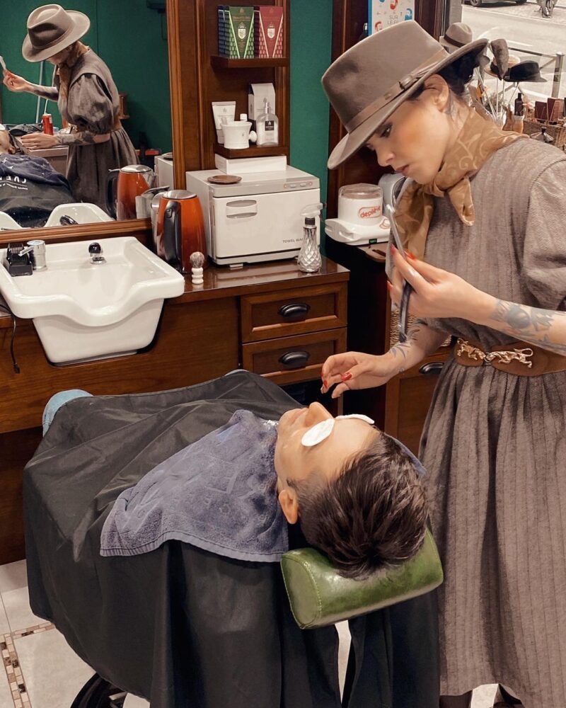 L'atelier de la barbière - Votre barbière prend soin de vous